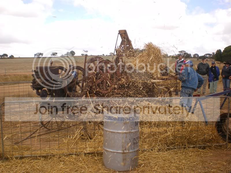 Rusty Park Harvest Day - Forum - Historic Commercial Vehicle Club of ...